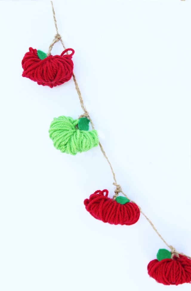 Yarn Apple Garland - The Best Ideas for Kids