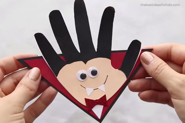 Halloween Handprints - The Best Ideas for Kids