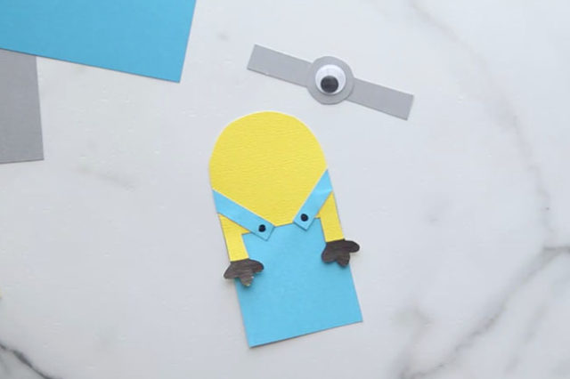 Minion Bookmark (with free template) - The Best Ideas for Kids