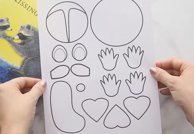 Kissing Hand Crafts (with free printable templates) - The Best Ideas ...