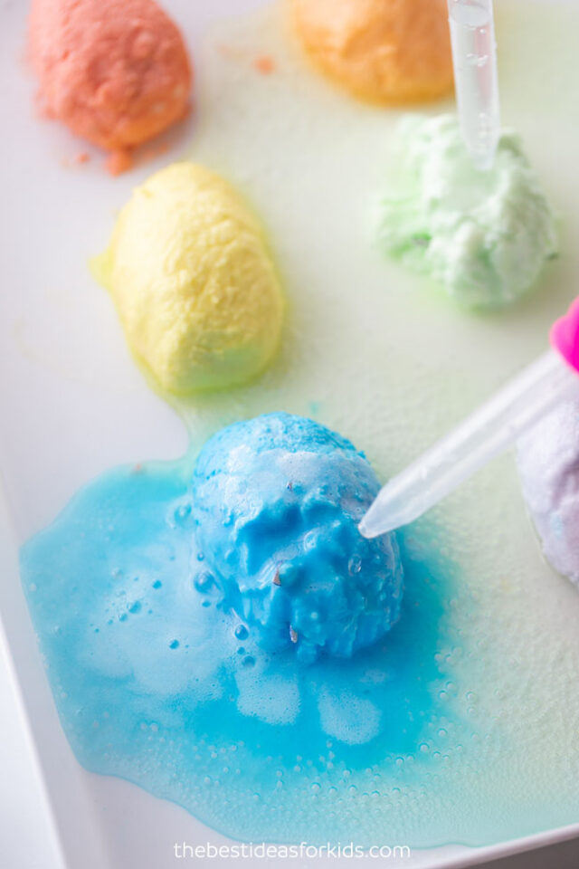 Fizzy Dinosaur Eggs - The Best Ideas for Kids