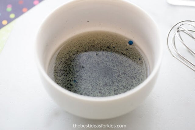 Oil and Water Experiment - The Best Ideas for Kids