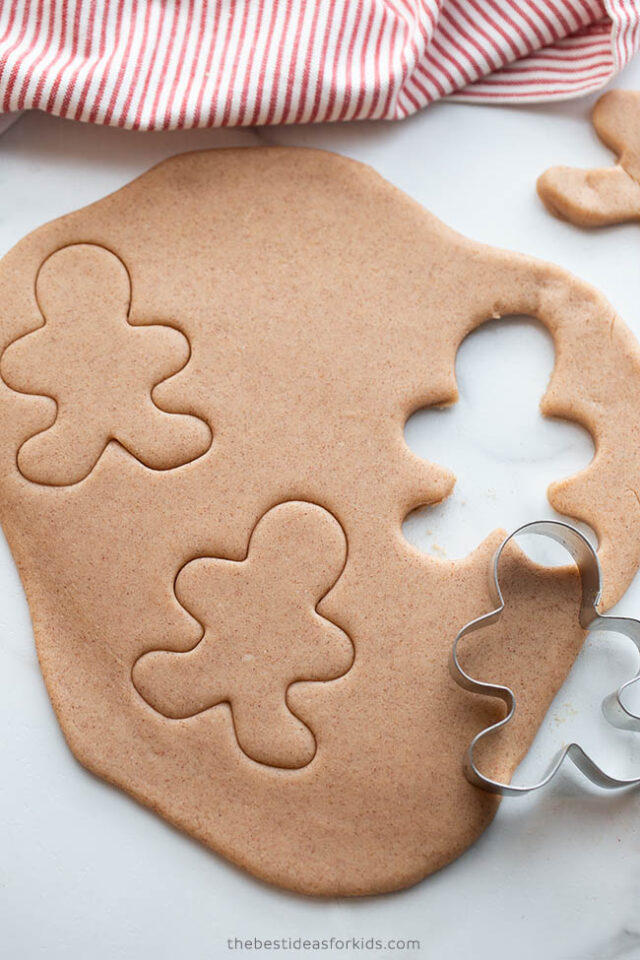 Gingerbread Playdough - The Best Ideas for Kids