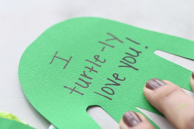 Turtle Handprint - The Best Ideas for Kids