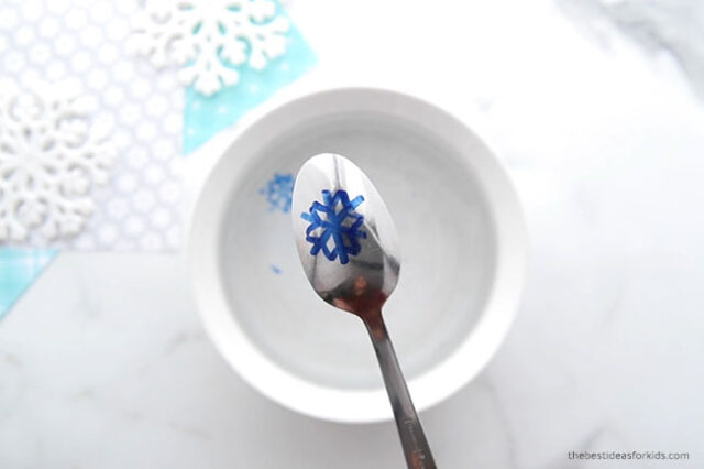Dry Erase Marker Snowflakes - The Best Ideas for Kids