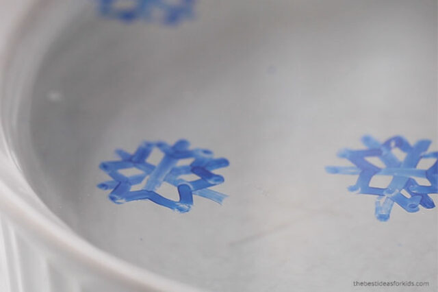 Dry Erase Marker Snowflakes - The Best Ideas for Kids