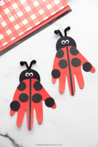 Ladybug Handprint - The Best Ideas for Kids