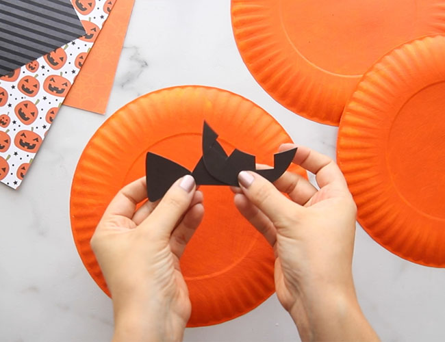 Paper Plate Pumpkin - The Best Ideas for Kids