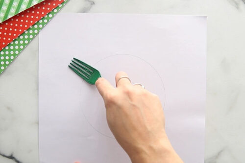 Fork Painted Wreath - The Best Ideas for Kids