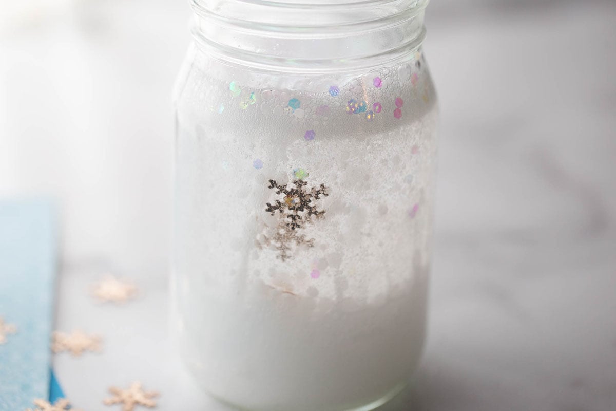 Snowstorm in a Jar - The Best Ideas for Kids