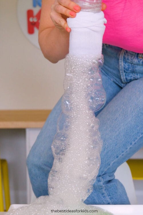 How to Make a Bubble Snake - The Best Ideas for Kids