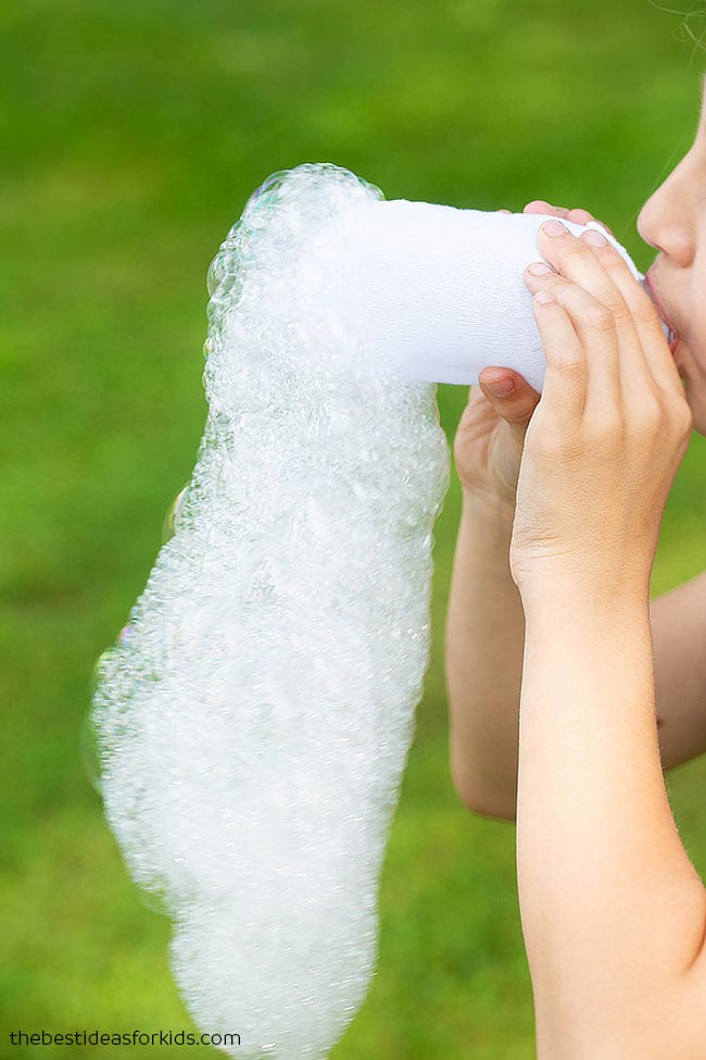 How to Make a Bubble Snake - The Best Ideas for Kids