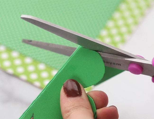 Shamrock Paper Chain - The Best Ideas for Kids