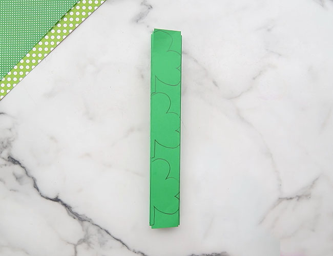 Shamrock Paper Chain - The Best Ideas for Kids