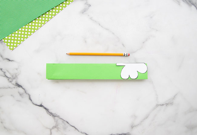 Shamrock Paper Chain - The Best Ideas for Kids