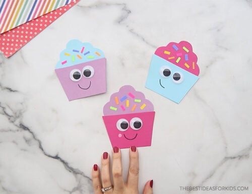 Cupcake Craft (with Free Printable) - The Best Ideas for Kids