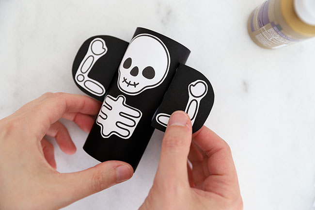 Toilet Paper Roll Skeleton - The Best Ideas for Kids