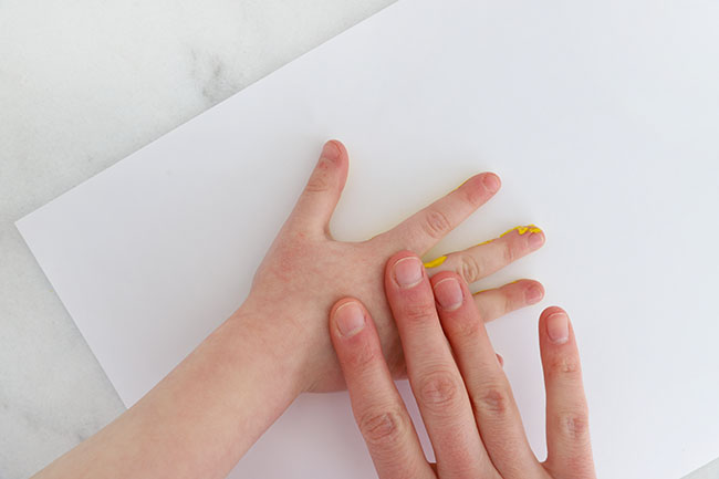 Handprint Chick - The Best Ideas for Kids